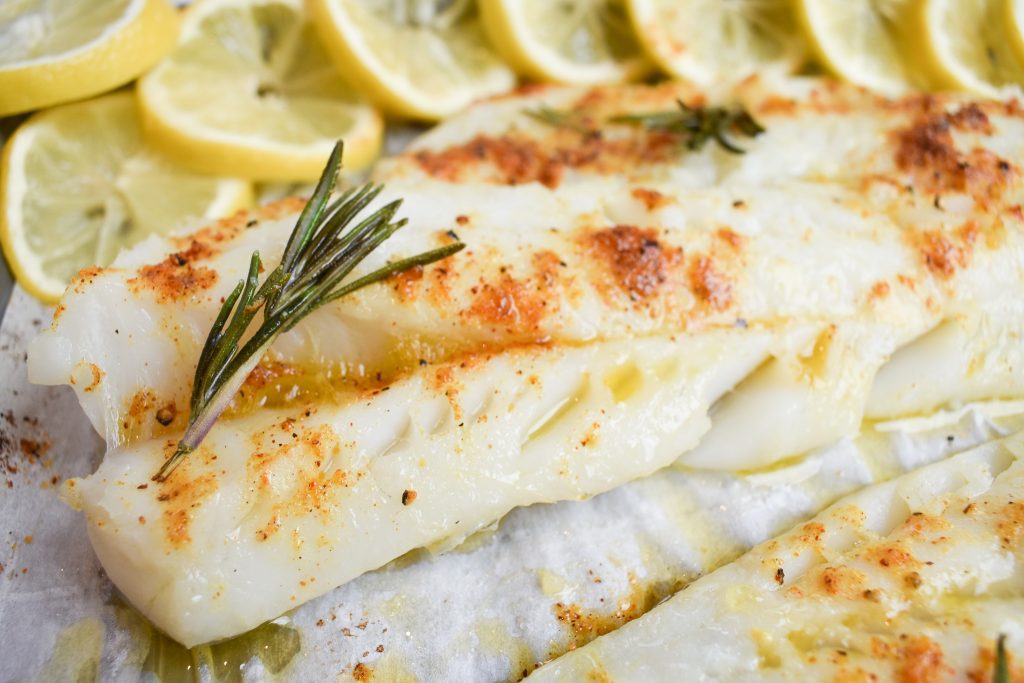 Low-FODMAP Broiled Seasoned Fish Fillets with Low-FODMAP Seafood ...